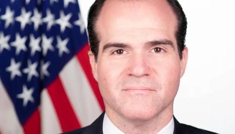 Trump nombra a Mauricio Claver-Carone como enviado especial para ...